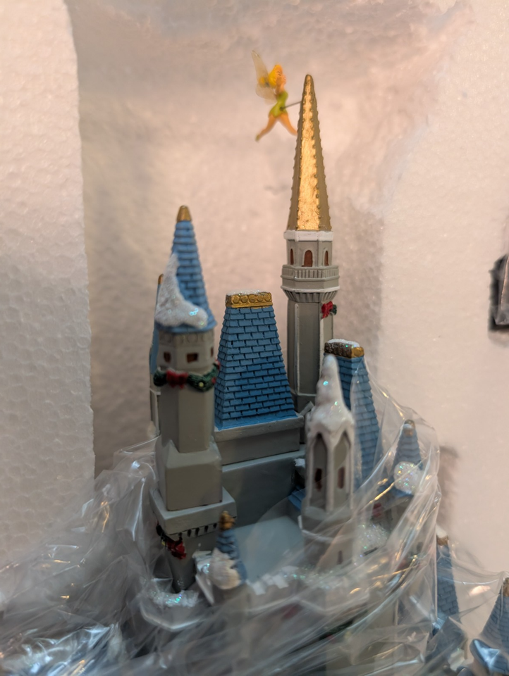 Disney Village WDW Light-Up Cinderella Castle w Tinkerbell BRAND NEW IN ...