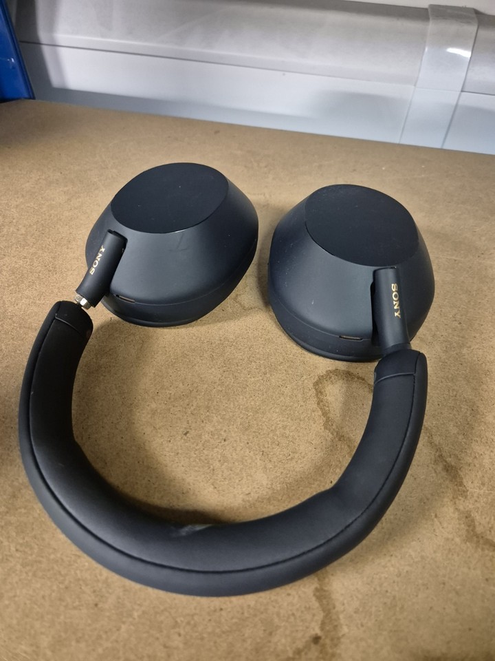 Sony XM5 WH-1000XM5 Blue SNAPPED ARM FAST SHIPPING | eBay UK