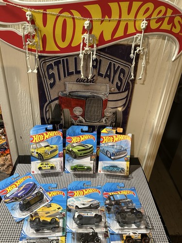 Hot Wheels- Treasure Hunt MIX!! Mini Cooper, Camaro, Viper, Toon’d ...