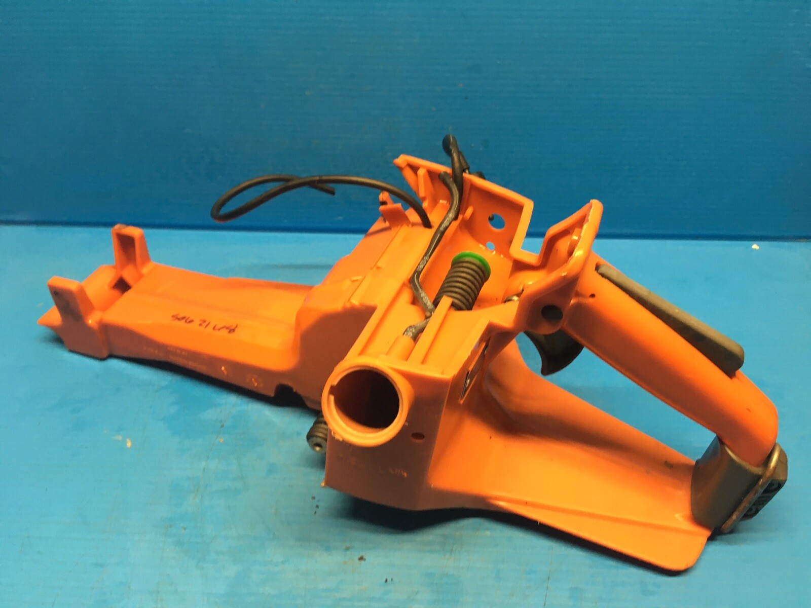 OEM HUSQVARNA K960 RESCUE SAW REAR HANDLE / FUEL TANK----------- FREE ...