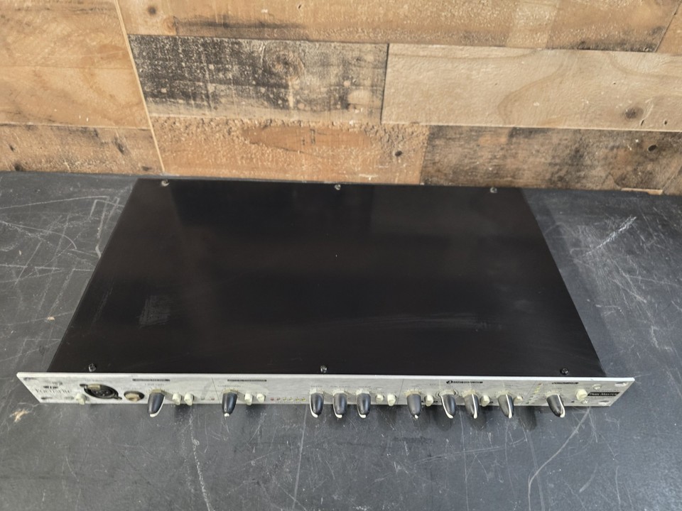 Focusrite Platinum Trackmaster Pro Preamp Recording Channel Strip ...