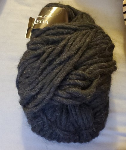 Ella Rae Chunky MEGA Yarn Black Color #305 100% Wool 250 Grams 137 Yds ...
