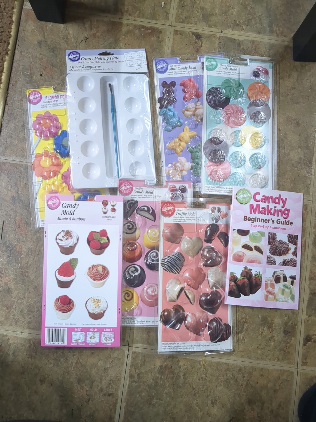 WILTON MOLD LOT OF 8, CANDY CHOCOLATE TRUFFLE BEGINNERS GUIDE ,MELTING ...