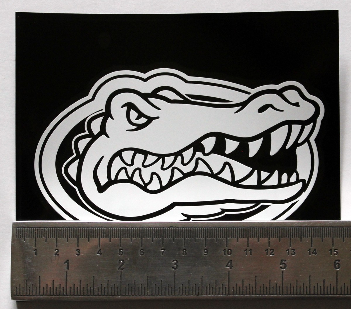 Black Gator Logo