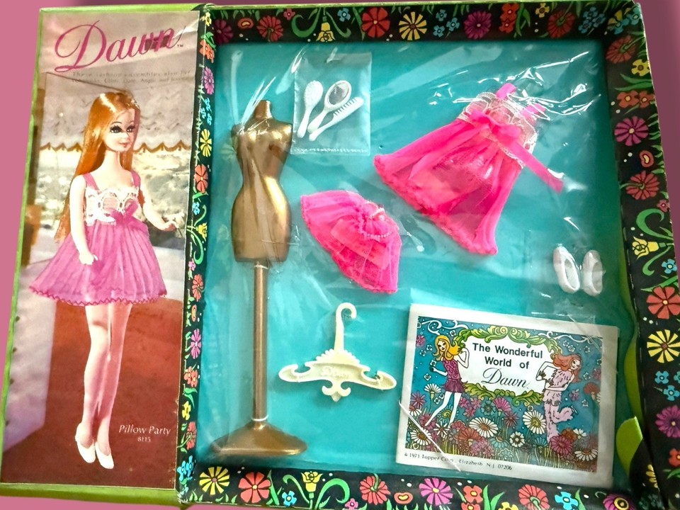 1969 Original Topper Dawn Doll Outfits NRFB MOD Big Lot Of 5!! | eBay