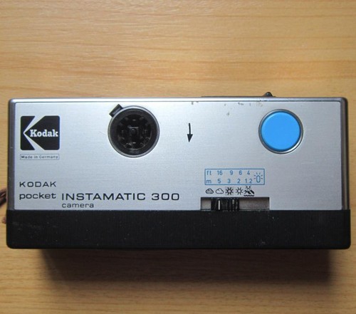 KODAK POCKET Instamatic 300 Kamera Fotoapparat analog Cam Tasche ...