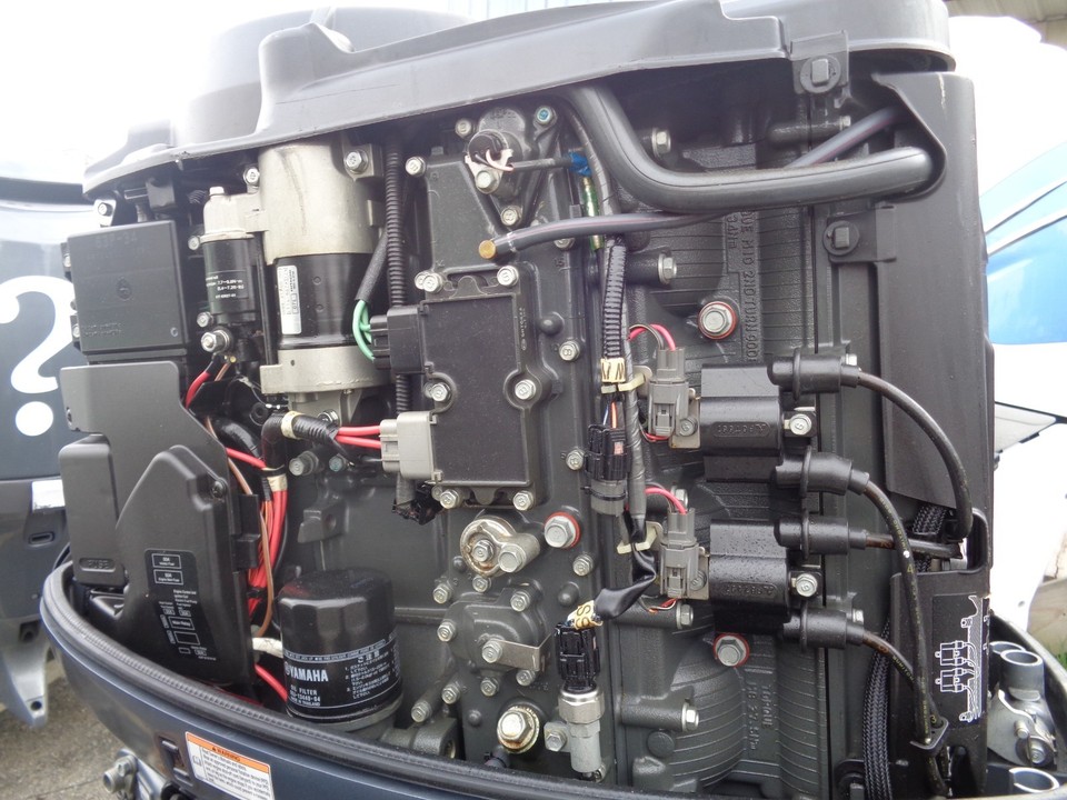 USED 2011 YAMAHA F150 150 HP 25" FOUR 4-STROKE OUTBOARD BOAT MOTOR ...