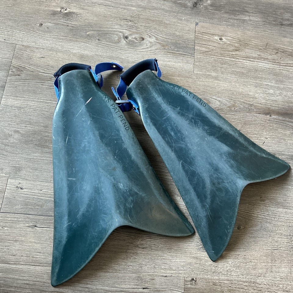 C) Genuine Original FORCE FINS V-Split Green Swim Flippers Scuba ...