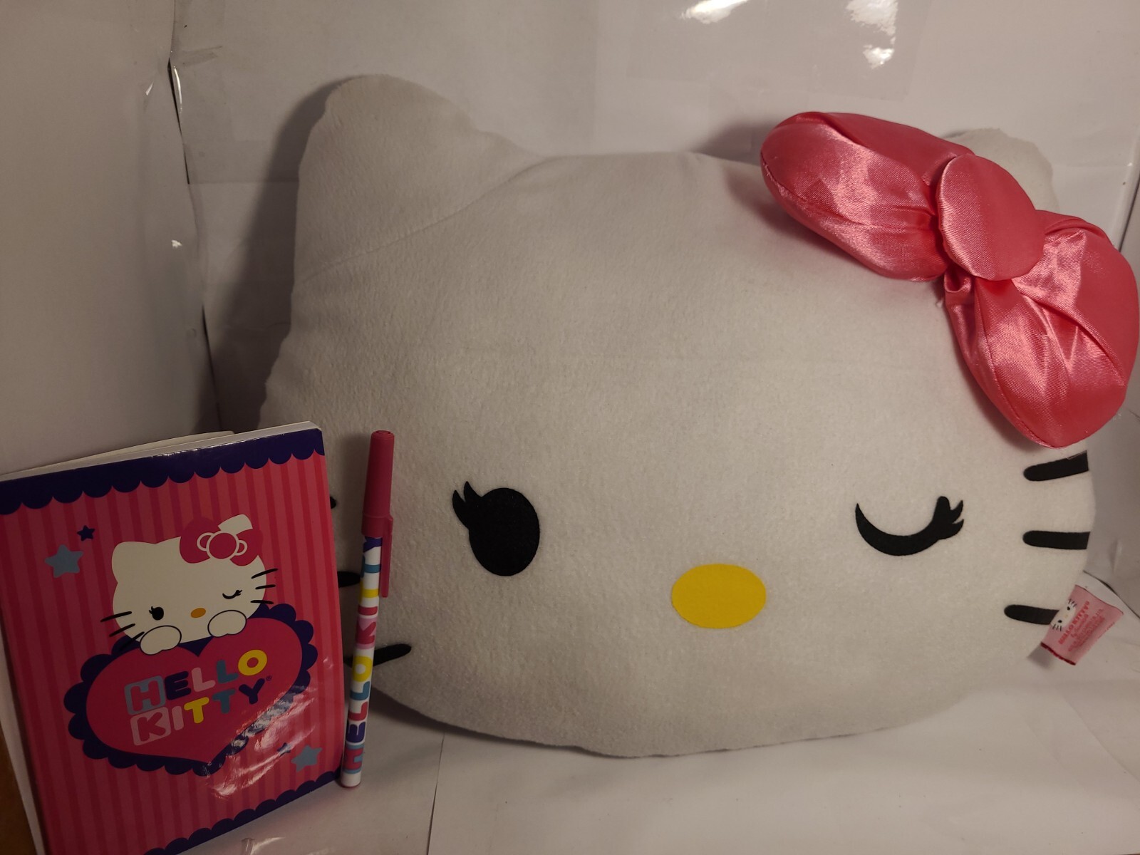 Hello Kitty Winking