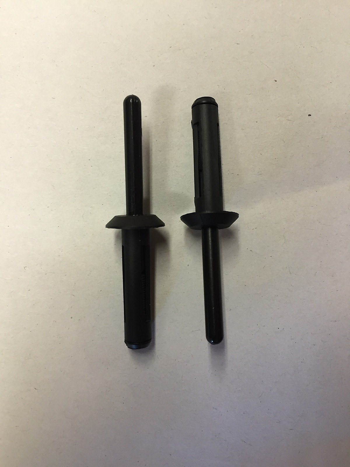 Set of 25: Jeep Chrylser Dodge Bumper Flare Rivets 6503938 USA SHIP | eBay