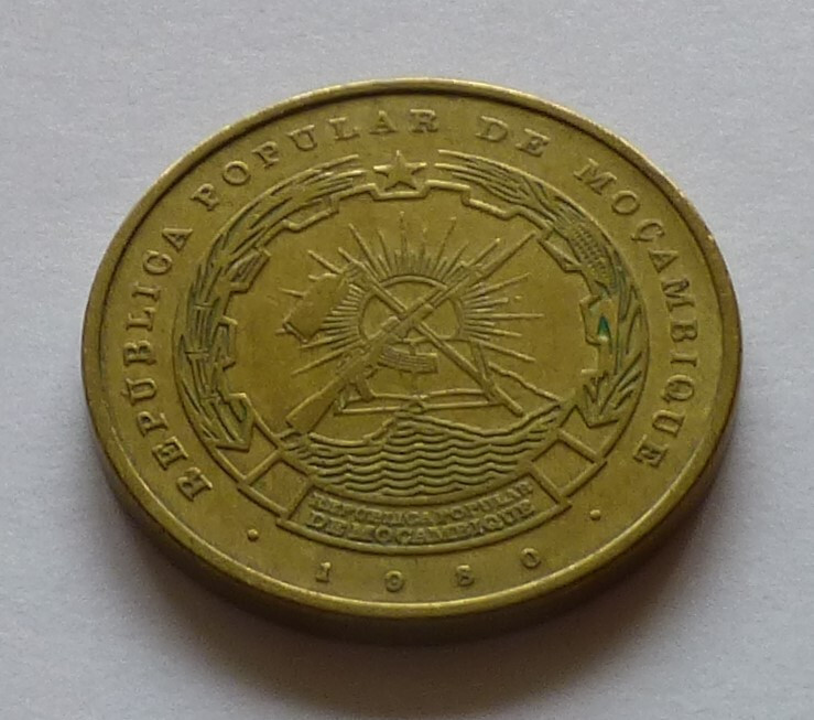 Mozambique 1 Metical 1980, Female student | eBay