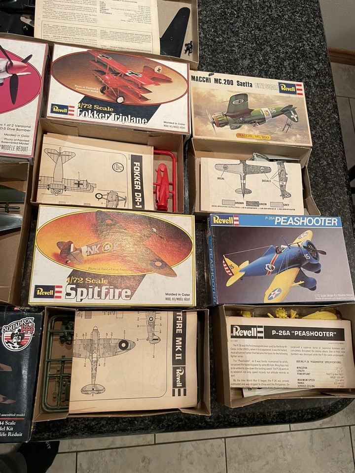 Lot Of 8 Vintage Revell WW2 Plastic Model aircraft kits 1:72 1:144 ...