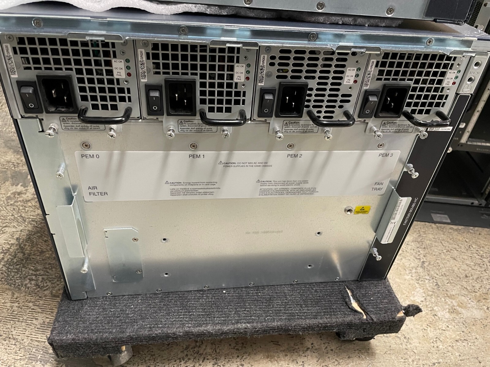 Juniper MX480 BP3, 2x RE-S-1800X4-32G, 2x MIC3-3D-2X40GE, 2x MIC3-3D ...