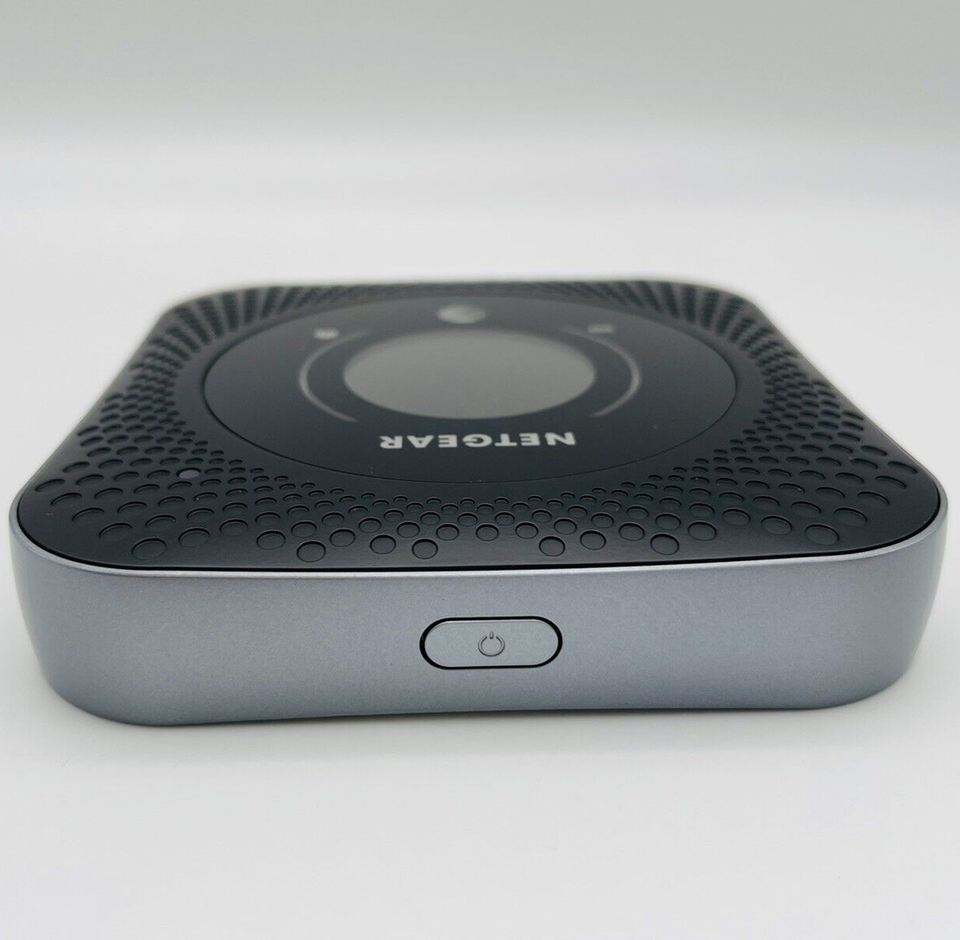 NETGEAR Nighthawk M1 Mobile Hotspot 4G LTE AT&T Unlocked Router MiFi ...