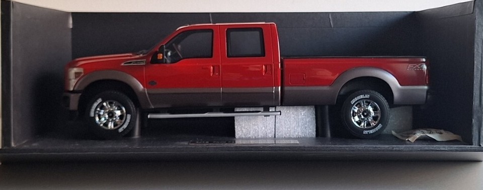 Ford F-350 King Ranch Pick-Up 2016 Red 1/18 Model777 217085 (1 of 300 ...