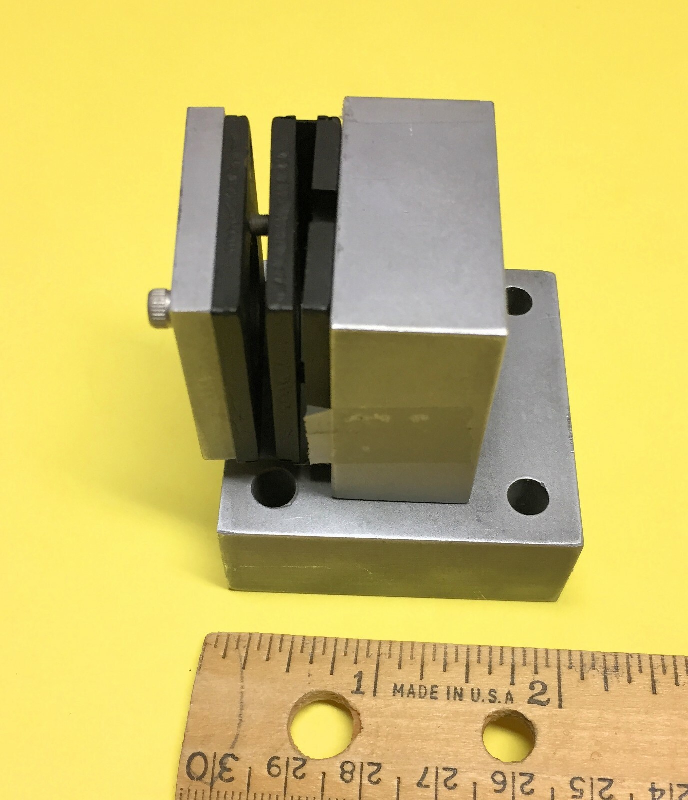 Newport MFM-075 Flexure Industrial Optical Mount on Aluminum base -lot ...