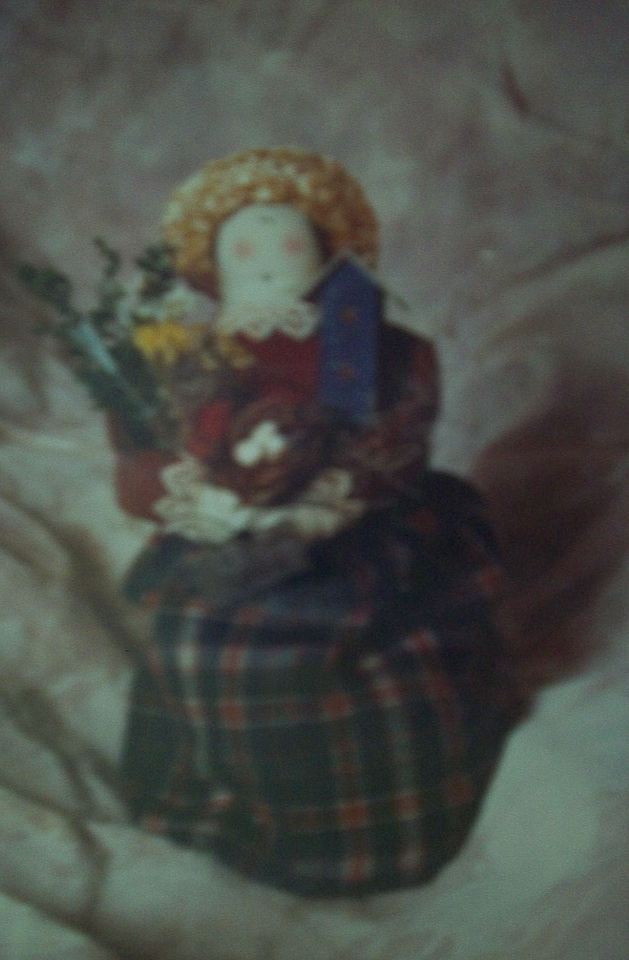 Lot of 4 primitive dolls decor craft patterns Scarecrow garden angels ...