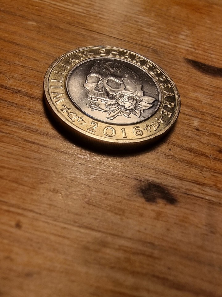Rare 2 Pound Coin £2 William Shakespeare Macbeth Rose And Skull 2016 ...
