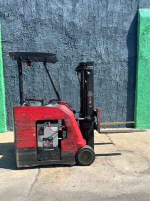 2016 Raymond 425-c30tt Stand Up 3 Wheel Electric Forklift - 12404 Hours ...
