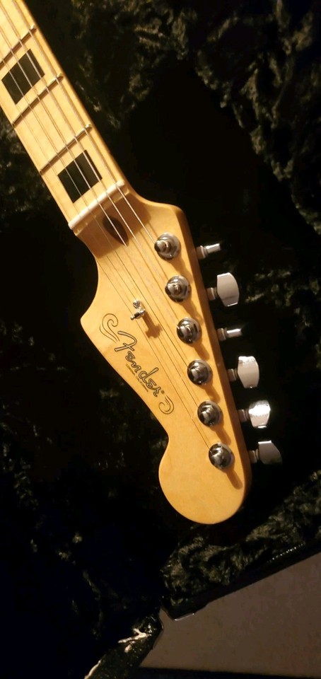 2018 Fender Meteora Parallel Universe Mint/Unused + Hard Case and CoA ...