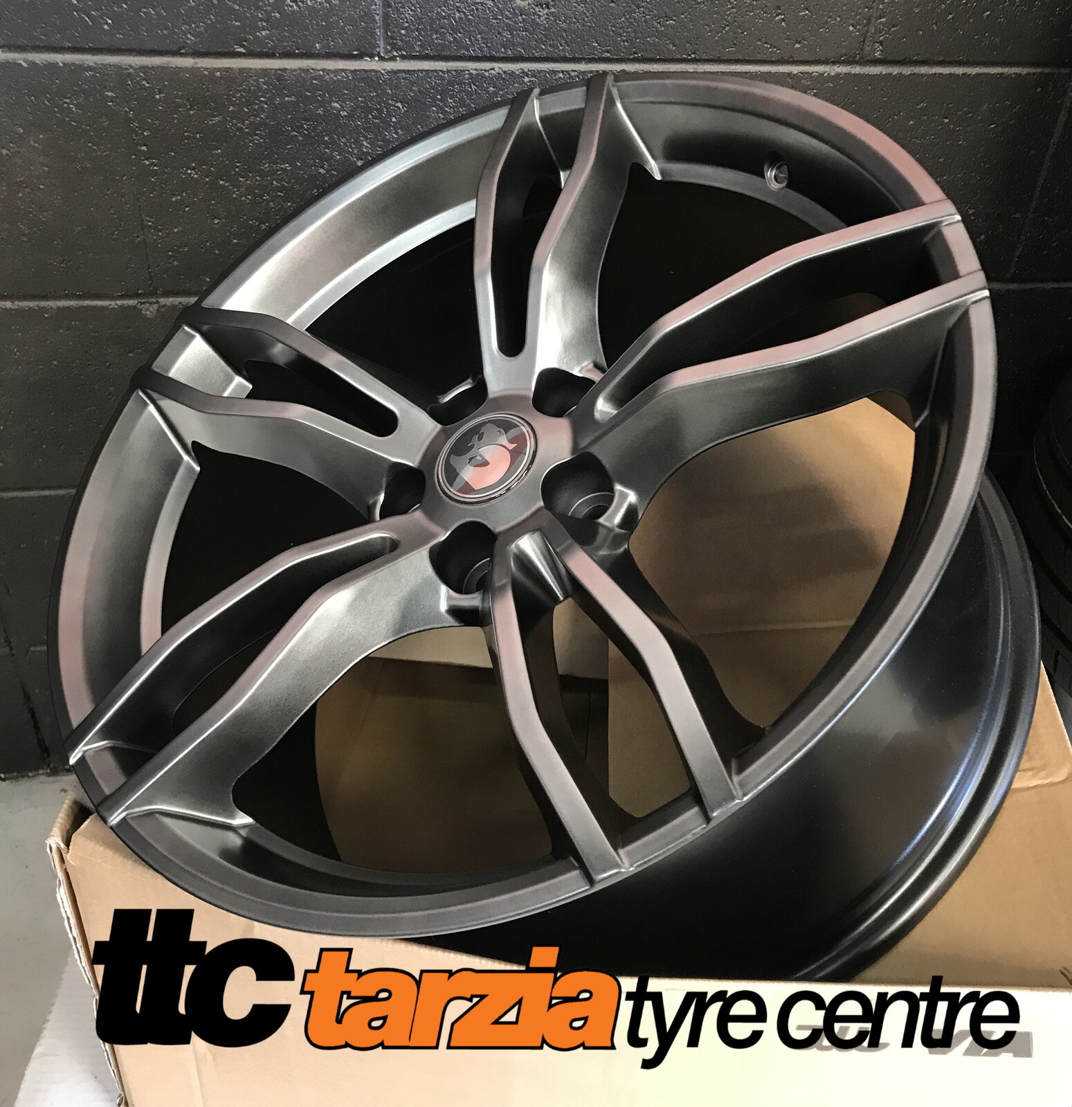 VF HSV Rapier Holden GTS R8 Style Wheels 20x8.5" X4 Shadow Chrome Suits ...