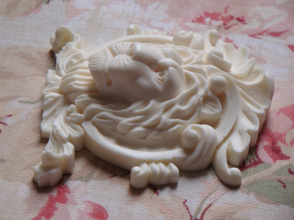 New! Classy French Lion and Shield Furniture Applique Architectural ...