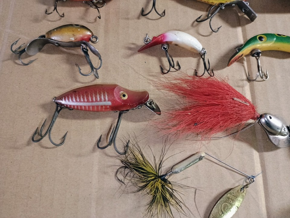 Lot of (16)lures - Used. Heddon Foss Shakespeare St. Pete Beno Hobo L ...