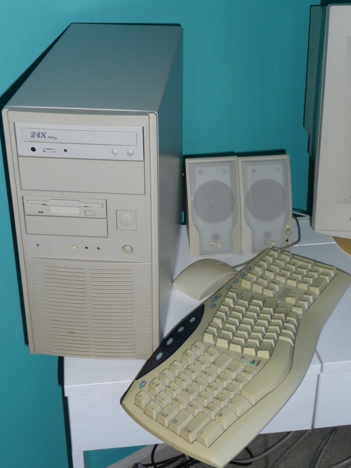 Vintage retro gaming AMD K6-2 3D 500 DOS & Windows 98SE beige PC ...