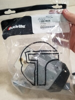 Truck-Lite License Light Kit 15 Series, Light + Bracket Gray 15011-3-7 ...