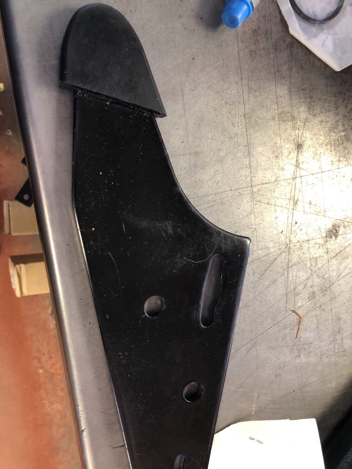 3559239C3 International Guide Hood Rear Support for sale online | eBay