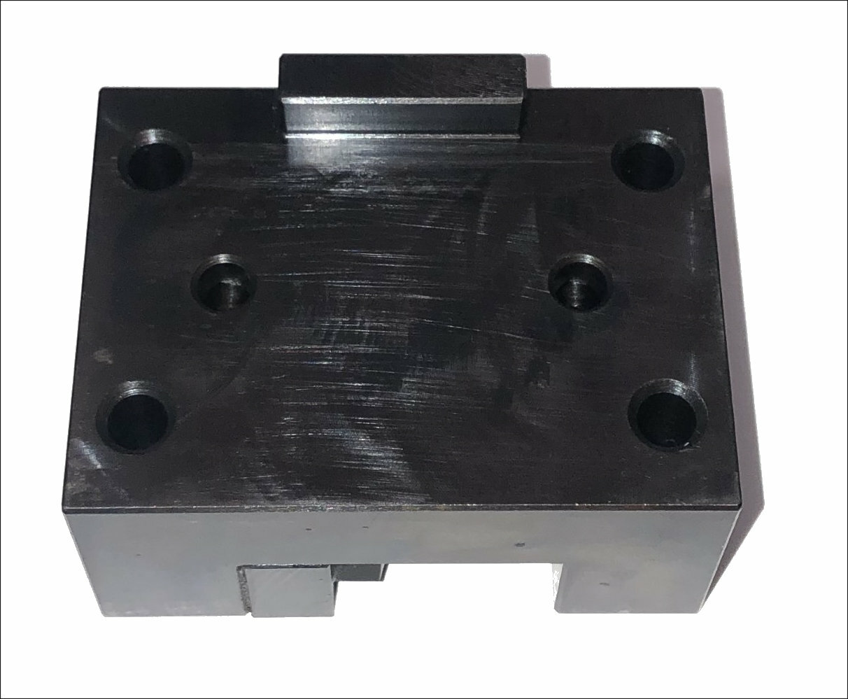 NEW MAZAK OD TURRET TOOL BLOCK 80MM x 45MM BOLT SPACING 40MM x 10MM KEY ...