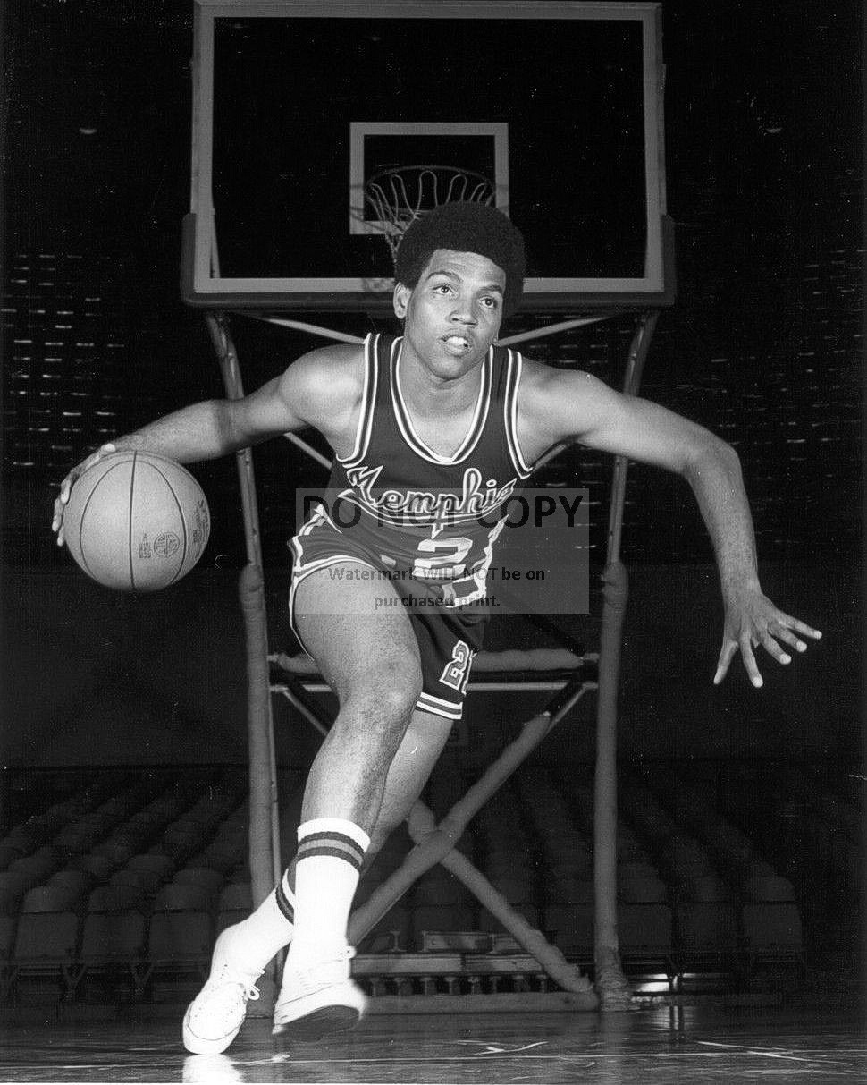 LARRY FINCH MEMPHIS STATE UNIVERSITY BASKETBALL PLAYER - 8X10 PHOTO (AA ...