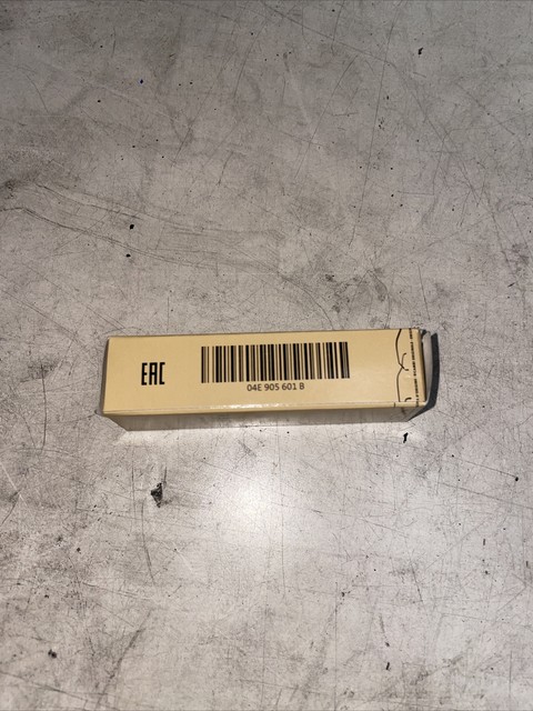 Genuine AUDI Spark Plug - A1 A3 04E905601B for sale online | eBay