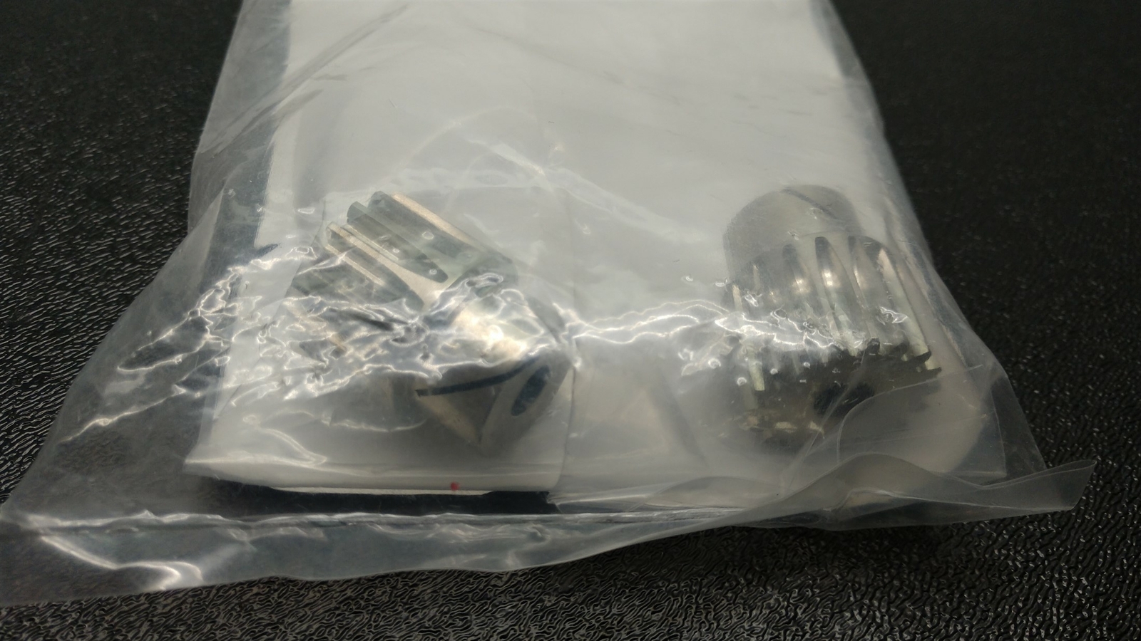 New SDP/SI S1VS24-018F2016 HUB Gear FC, 18 Teeth, Fairloc Hub, Bag of 2 ...