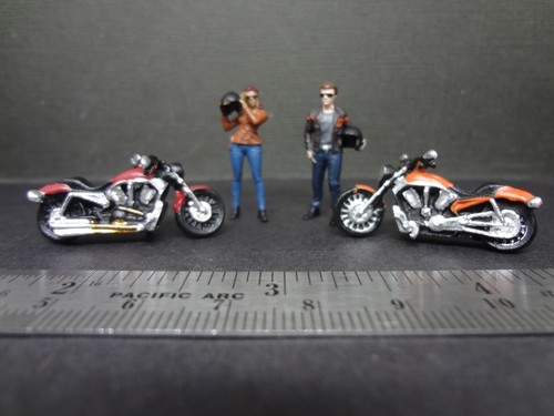 1:64 Scale figure set 2x motorcycles + 2 riders Diorama Accessories 12/ ...
