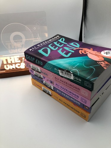 Book Lot with Deep End by Ali Hazelwood (2025 PB) 9780593550441| eBay