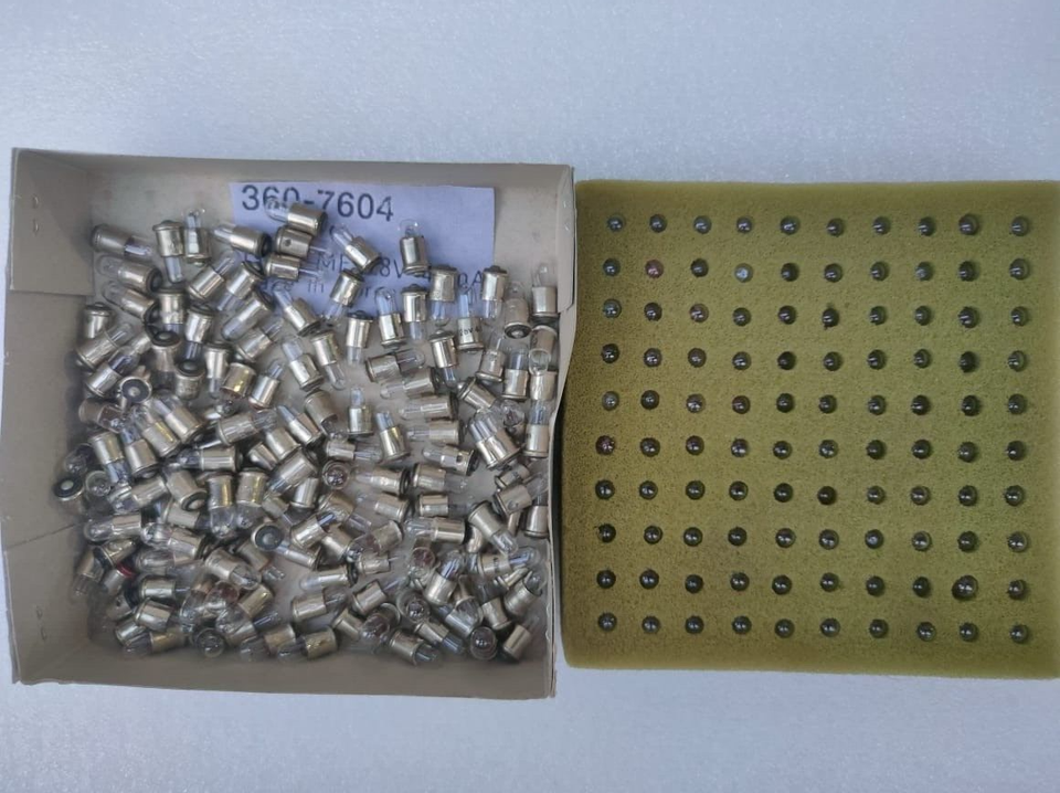 Midget flange lamp T 1.75 MF 28V40mA 250pcs Lot | eBay