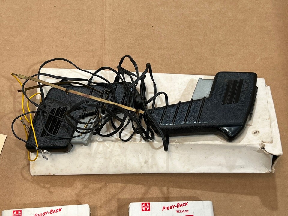 TOY TRAIN LOT Tyco Bachmann Shell w/ HO Electric Power Pack + Ore Dump ...