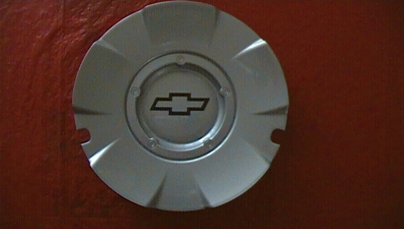 Fits Chevy Silverado 1500 Silver center caps hubcap Black outline Bow ...