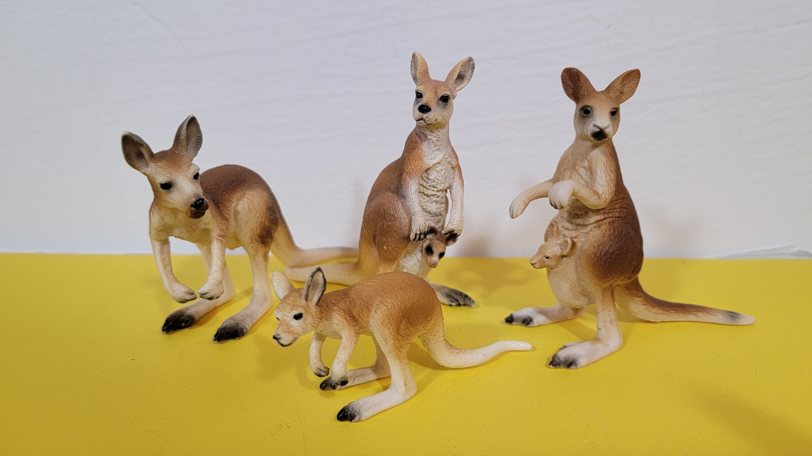 SCHLEICH Lot of 4 KANGAROO Adult Baby Wild Australian Animal Figure | eBay