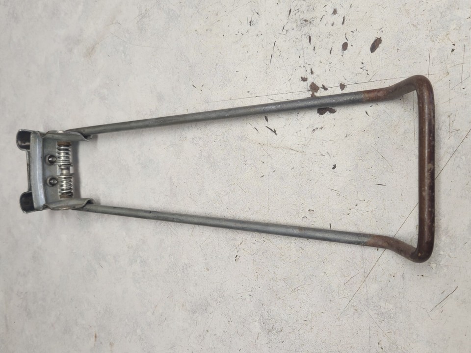 Mantis Tiller Kick Stand | eBay