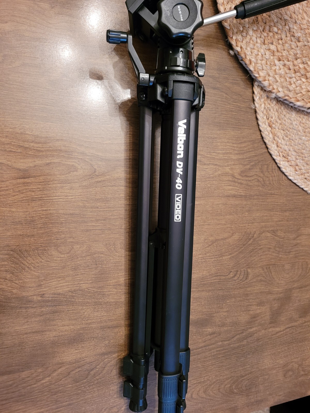 Vintage VELBON DV-40 Tripod Camera Video Stand With Carrying Case | eBay