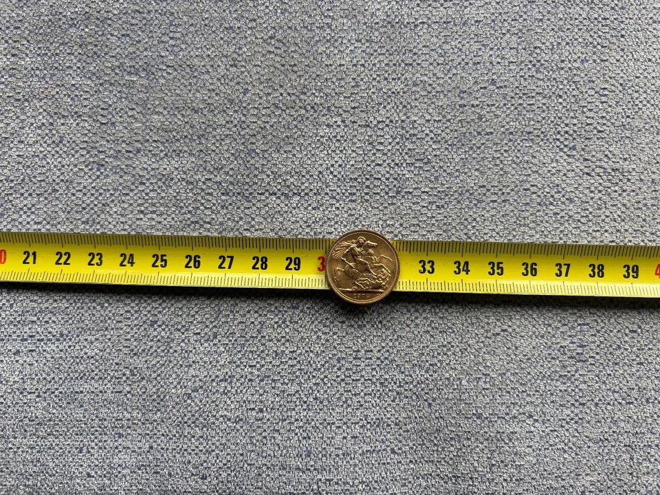 1974 Queen Elizabeth II Full Gold Sovereign British Coin 22 ct Gold ...