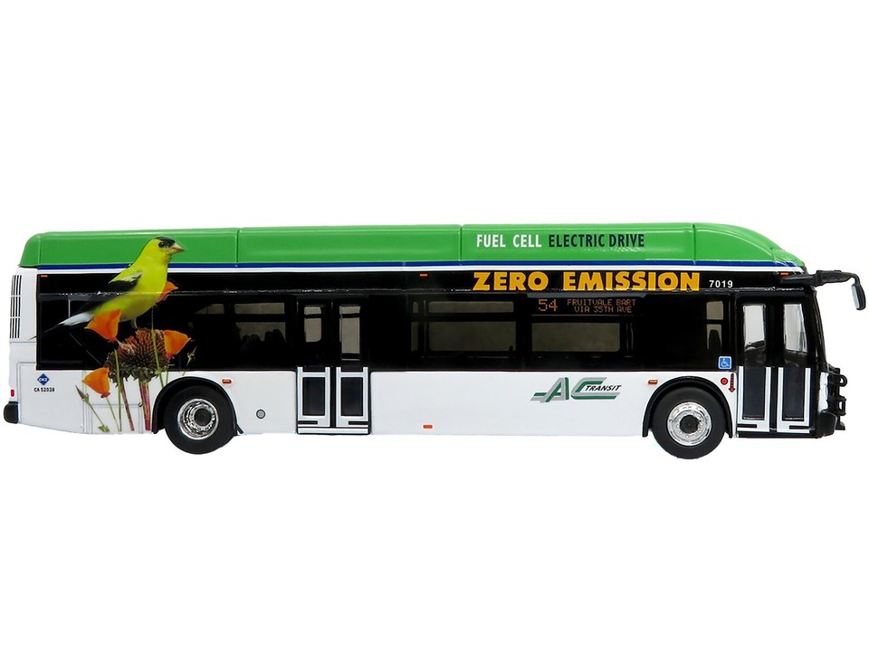 NEW FLYER XCELSIOR XHE40 BUS "AC TRANSIT" 1/87 MODEL BY ICONIC REPLICAS ...