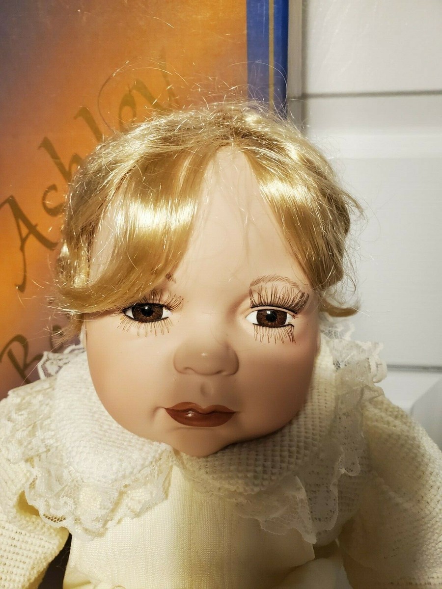 Ashley Collection's Instagram, Twitter & Facebook on IDCrawl