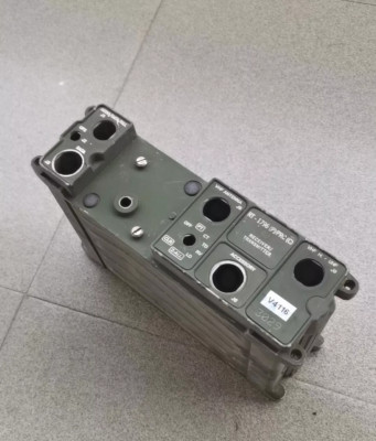 HARRIS BACKPACK RADIO PRC-117F RADIO SHELL(Without Internal electronic ...