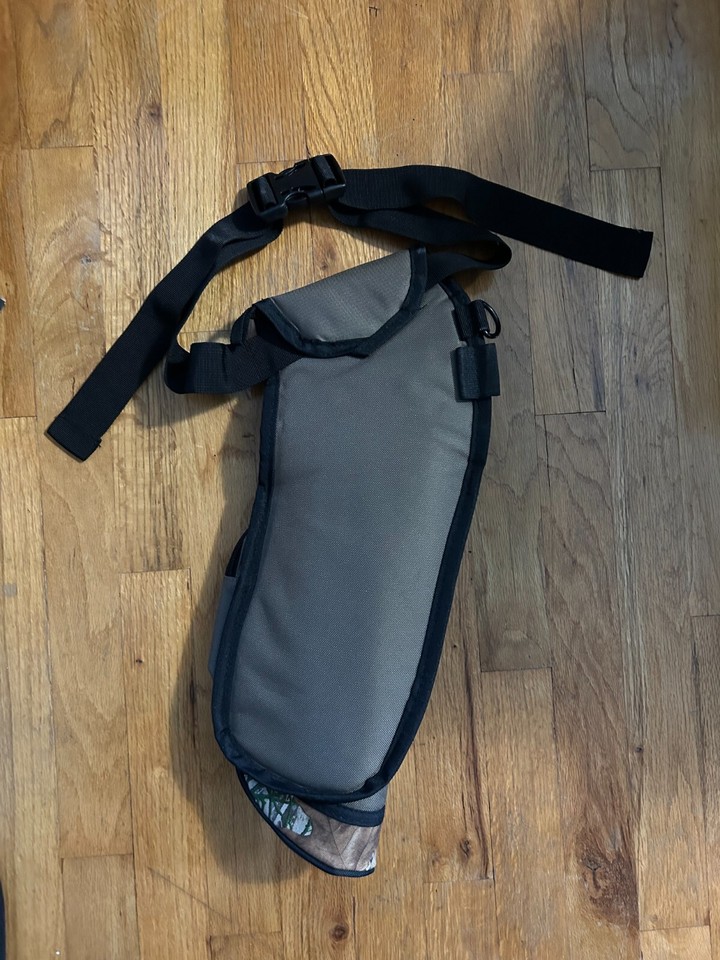 Tarantula Archery Arrow Belt/Hip Field Quiver - Realtree Edge, Right ...