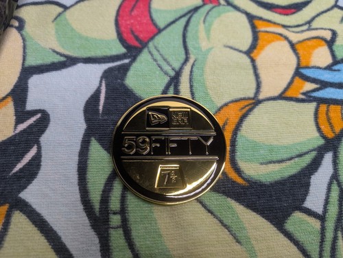 New Era 59FIFTY Visor Sticker Emblem Paperweight Rotating Size Limited ...