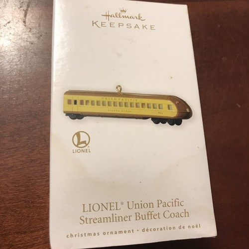 Hallmark~Lionel Union Pacific Streamliner Buffet Coach~Ornament/Display ...
