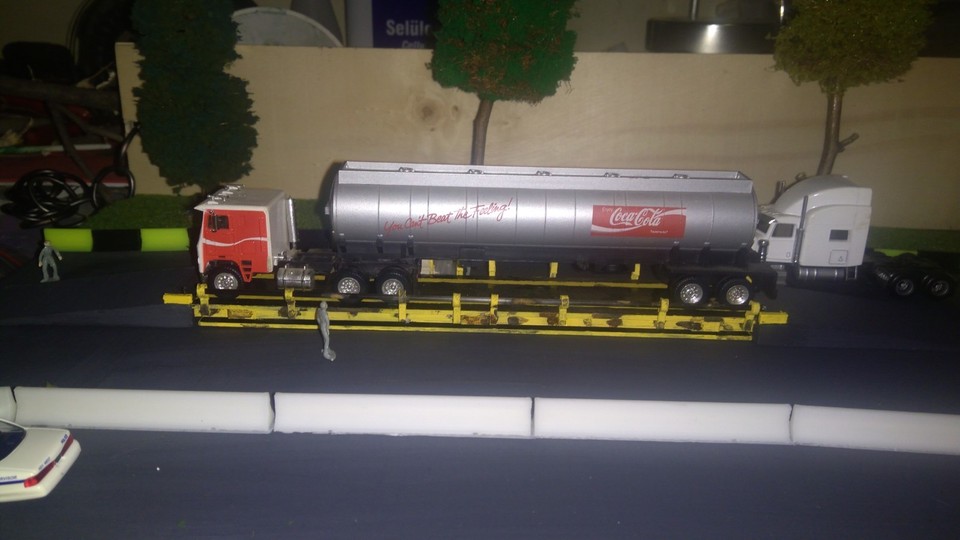 Ho 1/87 Scale Truck Scales Set ASSEMBLED (Painted) | eBay